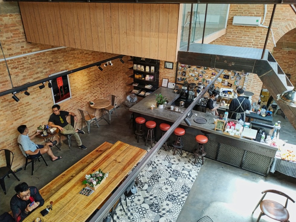 The Hummingbird Cafe | Cafe Scene